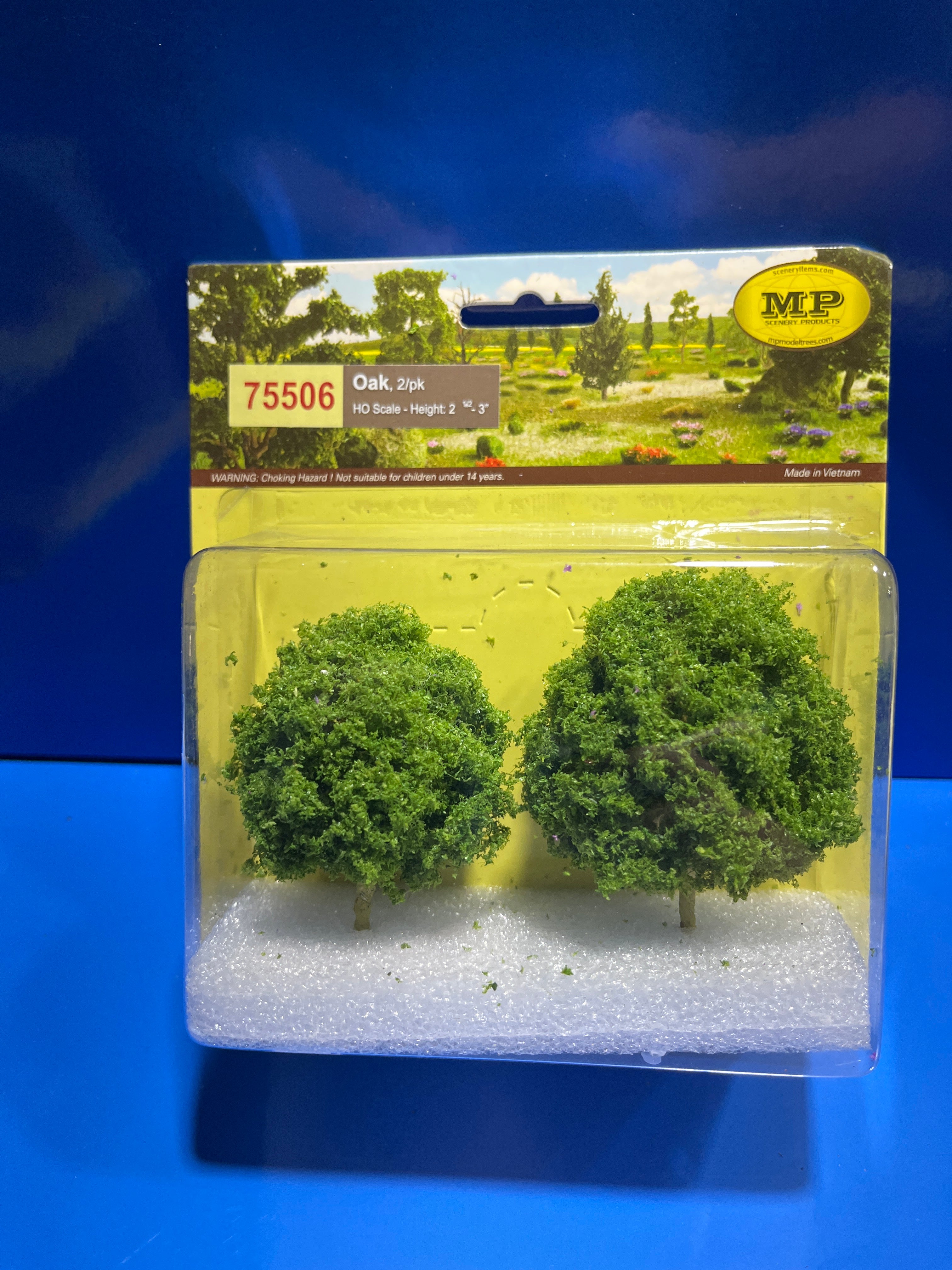 MP Scenery - Oak HO 2/pk – Model Box