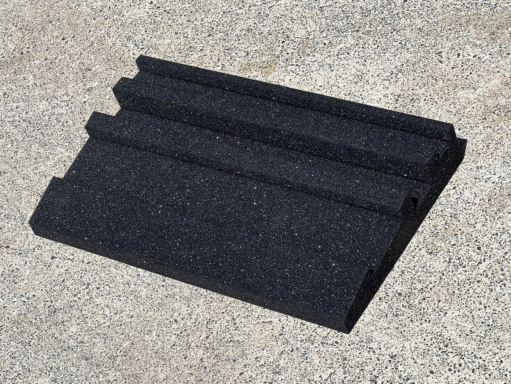 HO/OO Model Train Cradle with magnetic strip – Model Box